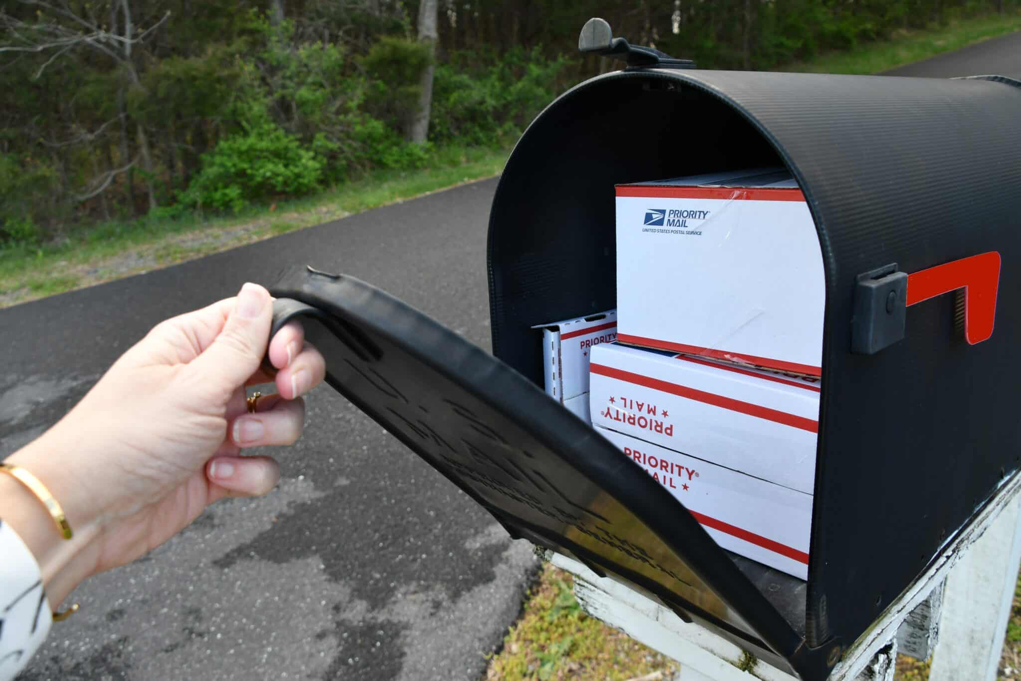 Can A USPS Package Be Returned To Sender? (What To Know!) - AnswerBarn